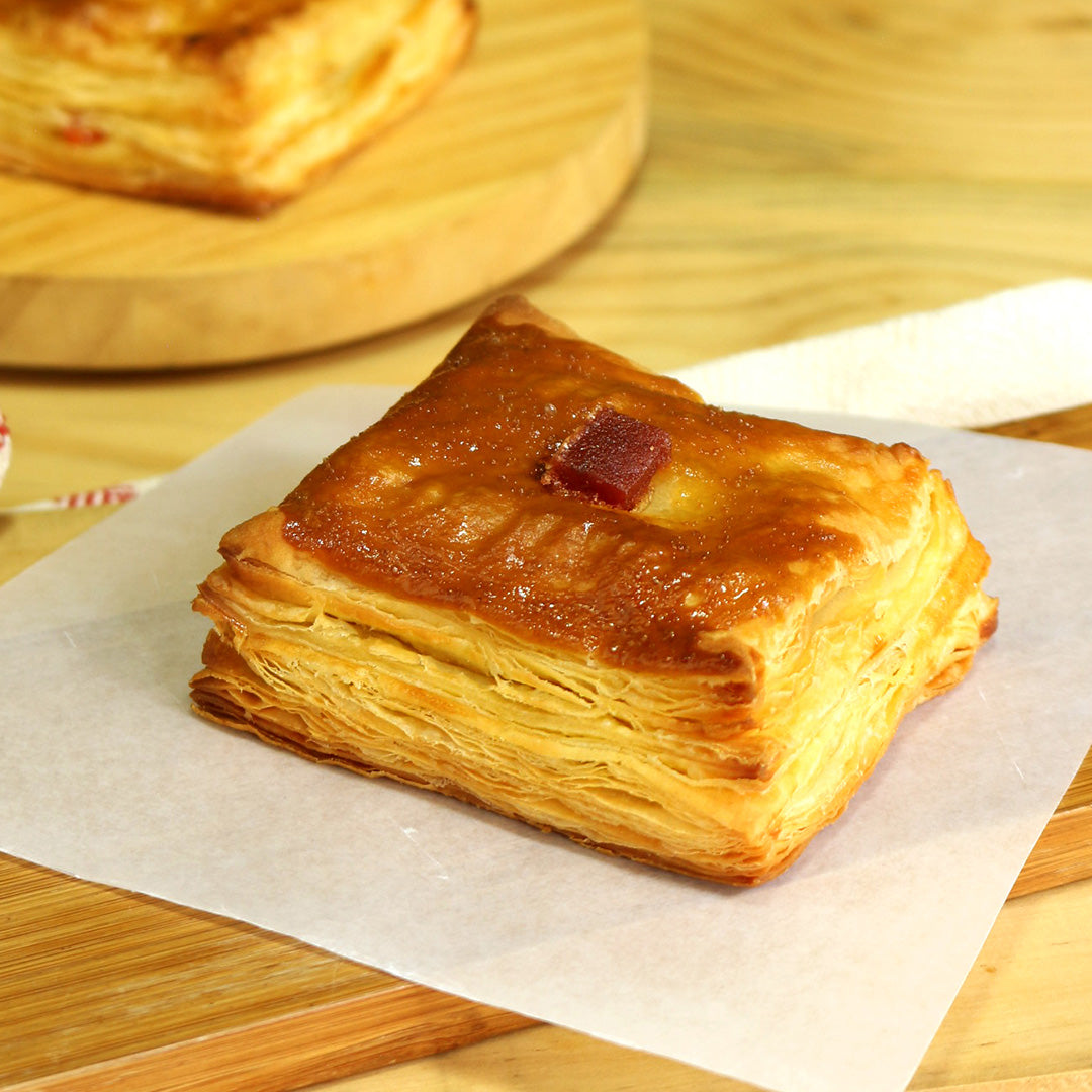 Pastel hojaldrado de guayaba – AMP Chocolate